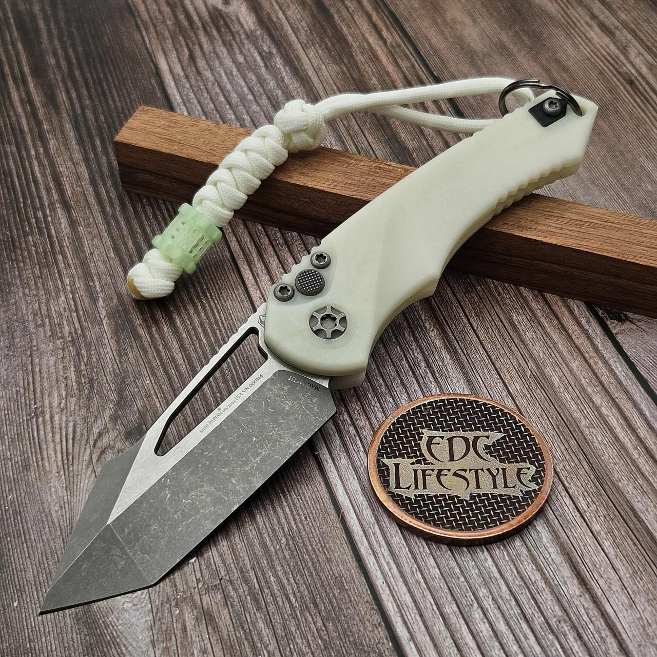 Heretic Mini Pariah Manual T/E Glow in the Dark Handle - Preowned