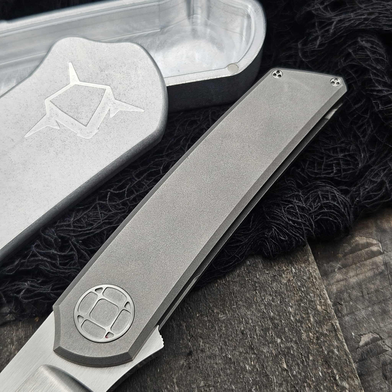 Sharknivco Ryu Bead Zirblast Titanium Hamadashi Tanto