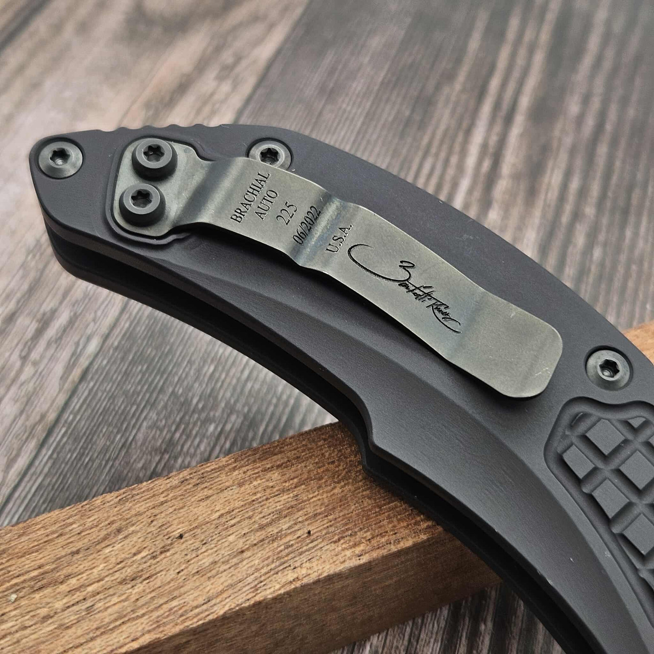 Microtech Knives Brachial Auto S/E DLC Shadow 268A-1DLCTSH - Preowned