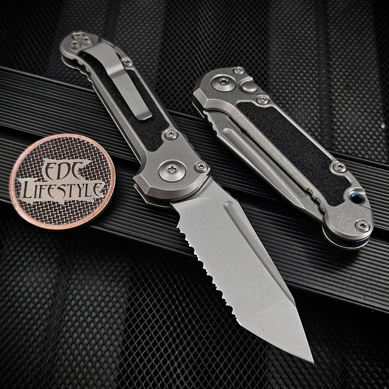 Microtech LUDT Titanium Textured Inlay T/E Full Serrated Stonewash 1136 ...