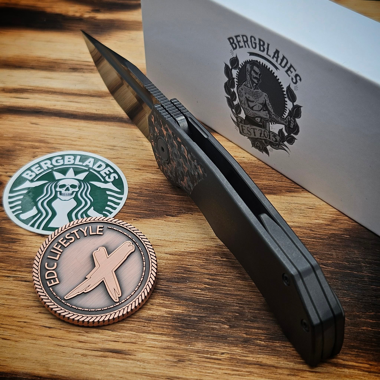 BergBlades Tick Titanium DLC Frame Lock Folder Snakeskin Fat Carbon ...