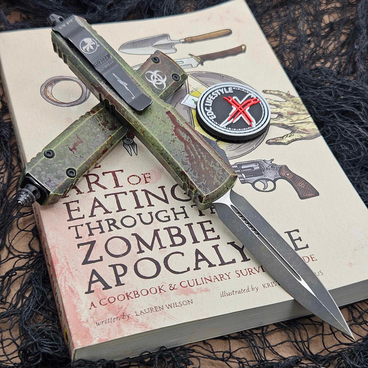 Microtech Ultratech 122 1obds Outbreak Double Edge Deep Engraved