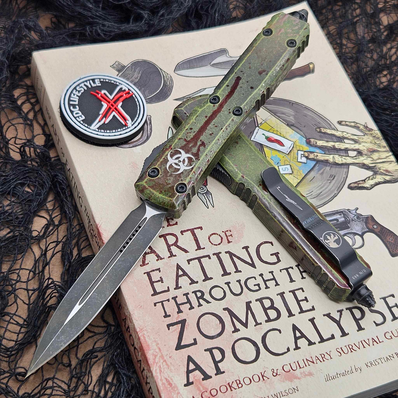 Microtech Ultratech 122 1obds Outbreak Double Edge Deep Engraved