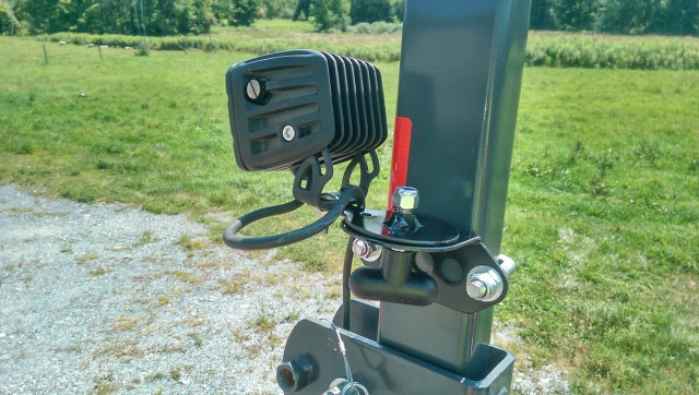 Tractor ROPS Rotating Work Light Mount
