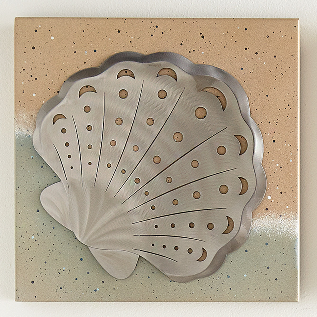 Scallop Sea Treasure Metal Wall Art | Bella Coastal Decor