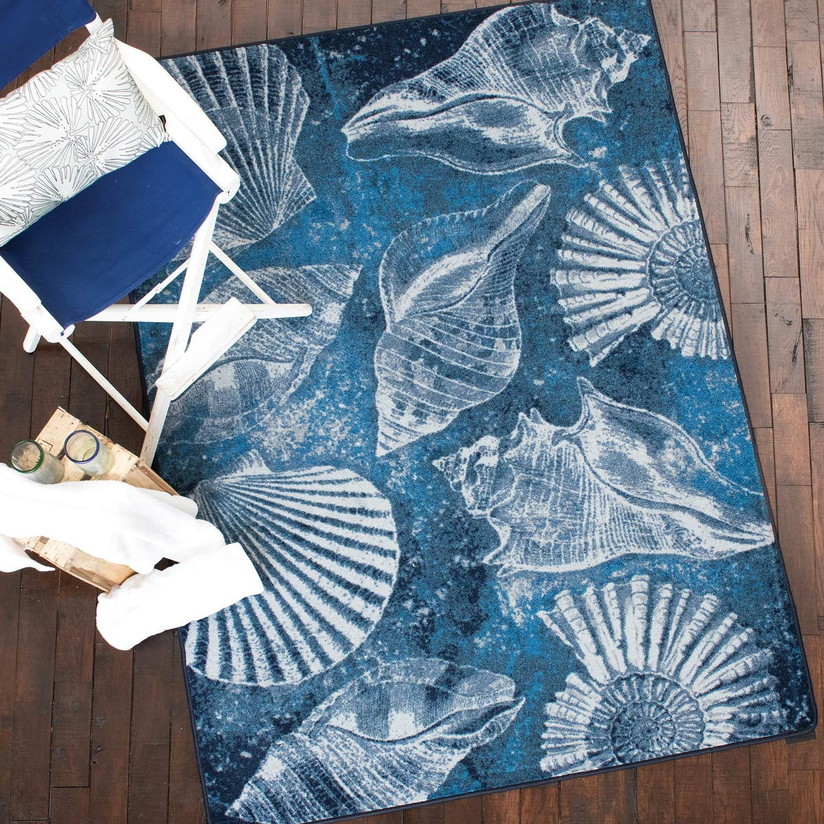 Nautical Area Rugs: 8 Ft. Round Shell Island Ultramarine Rug | Bella ...