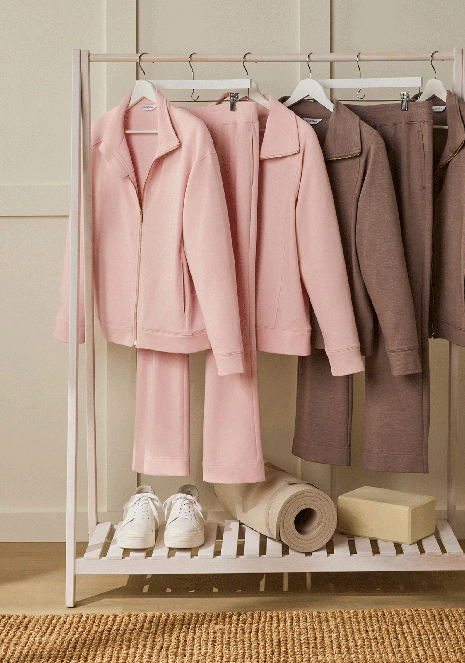 Women's T-shirts &Tank tops | Northern Reflections Canada