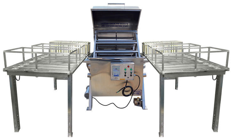 80 Frame Horizontal Extractor - With Tables & Pump | Mann Lake Ltd.