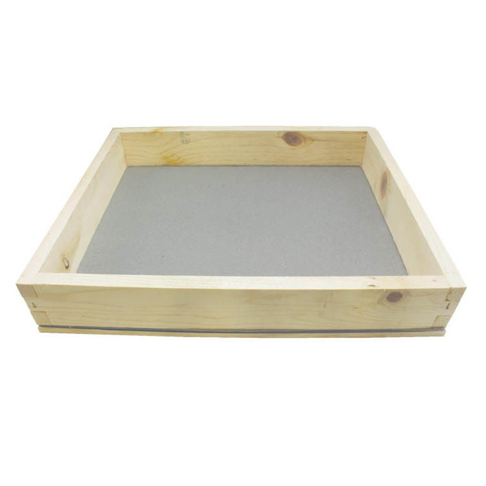 Solar Fume Board for Beekeepers | Mann Lake