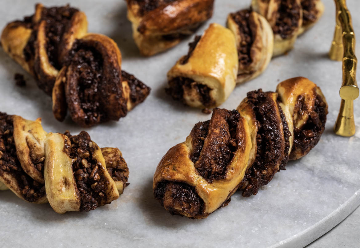 Chocolate Pecan Babka Twists - Cafe Appliances