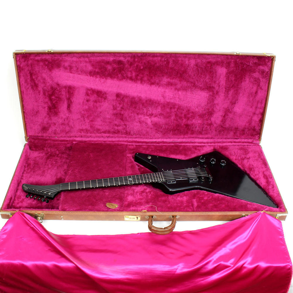 2000 Gibson Gothic Explorer Electric Guitar in Black Finish | Cream ...