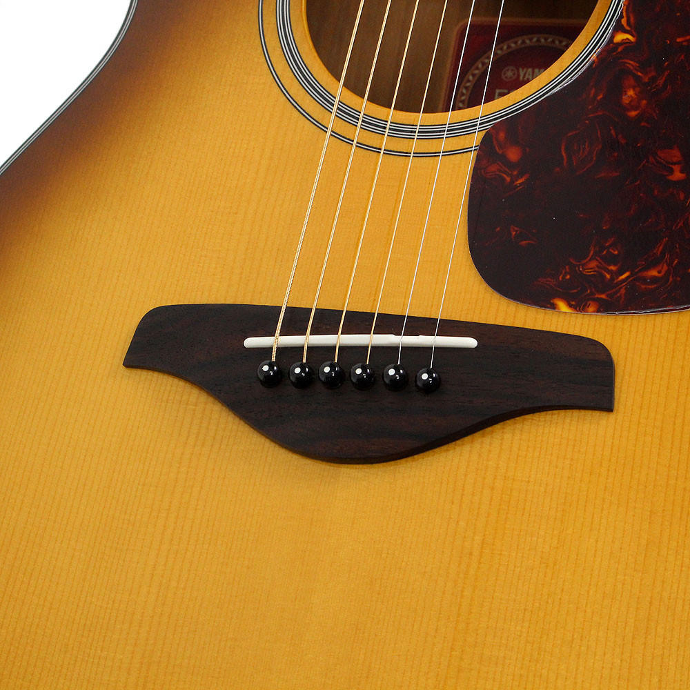 Used Yamaha FS700S Concert Acoustic Guitar in Sunburst | Cream City Music