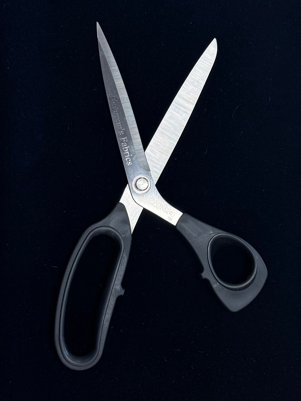 Kai Dressmaking Scissors – Model N5240 for Precision