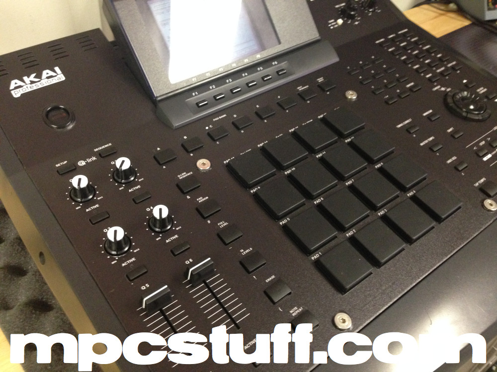 Akai MPC 4000 - ALL BLACK CUSTOM - UPGRADES - Used
