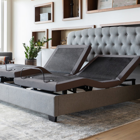 M555 Adjustable Base