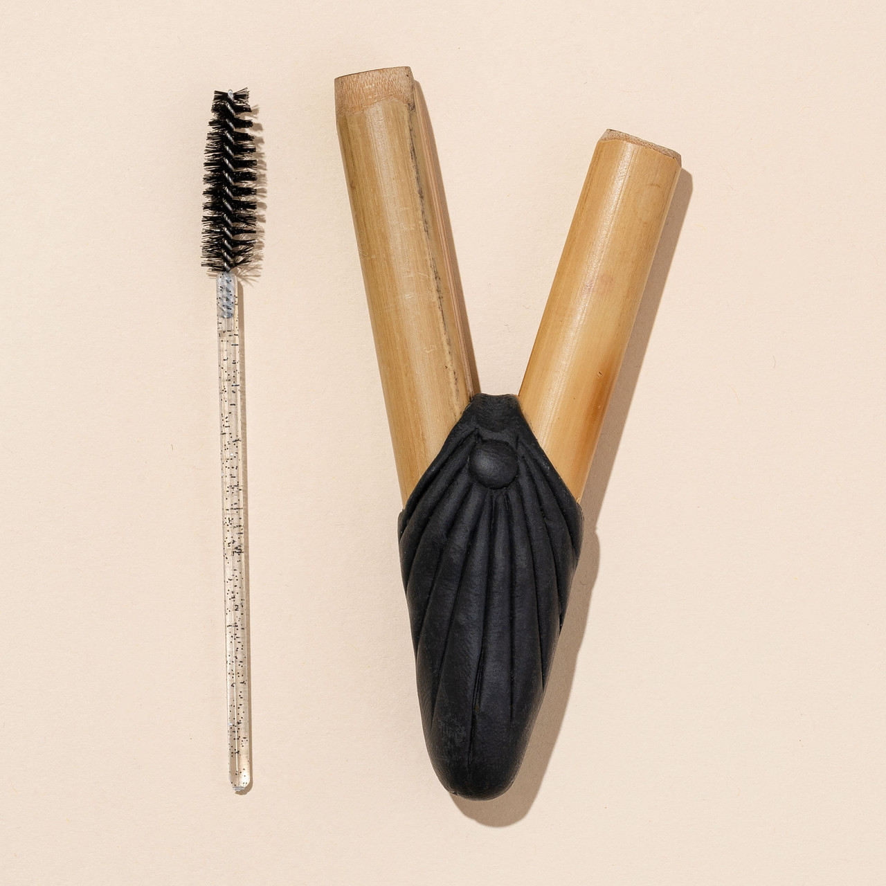 Kuripe Black Clay Bamboo: Clay Hapé Applicator | Four Visions