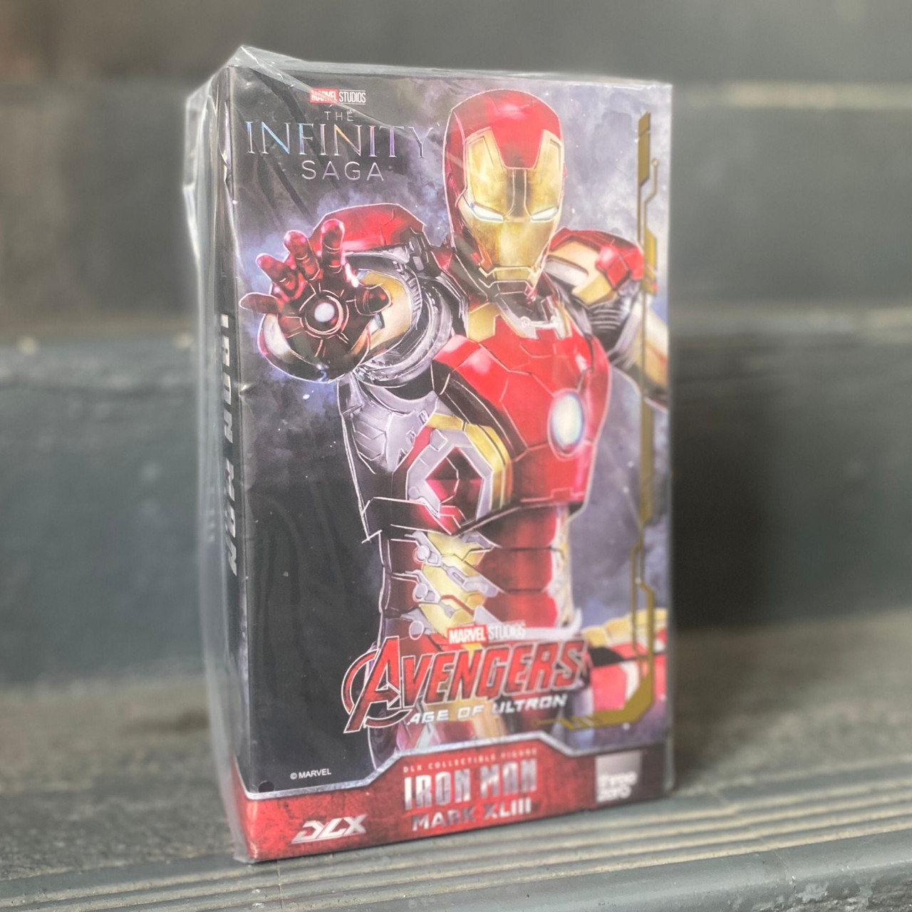 Threezero Avengers The Infinity Saga DLX Iron Man Mark 43 1/12 Scale ...