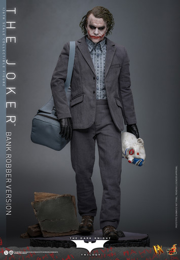 Hot Toys DX50The Joker (Bank Robber Version) 1/6th Scale Figure