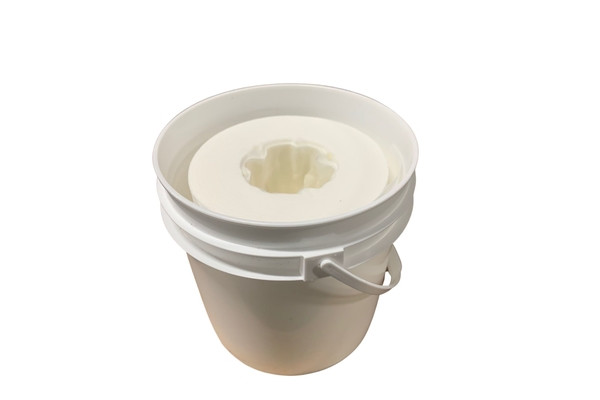 Wet Wipe Refill Rolls, 6"x9" sheets, 12 rolls per case, 220 sheets per ...