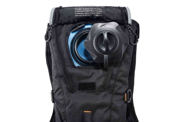 3 Liter Premium Low Profile Hydration Pack, Black - Y-pers, Inc.