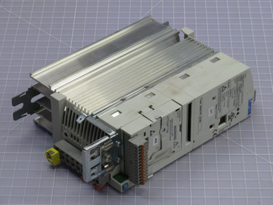 E82EV751_2C200 LENZE 13436012 VECTOR INVERTER DRIVE