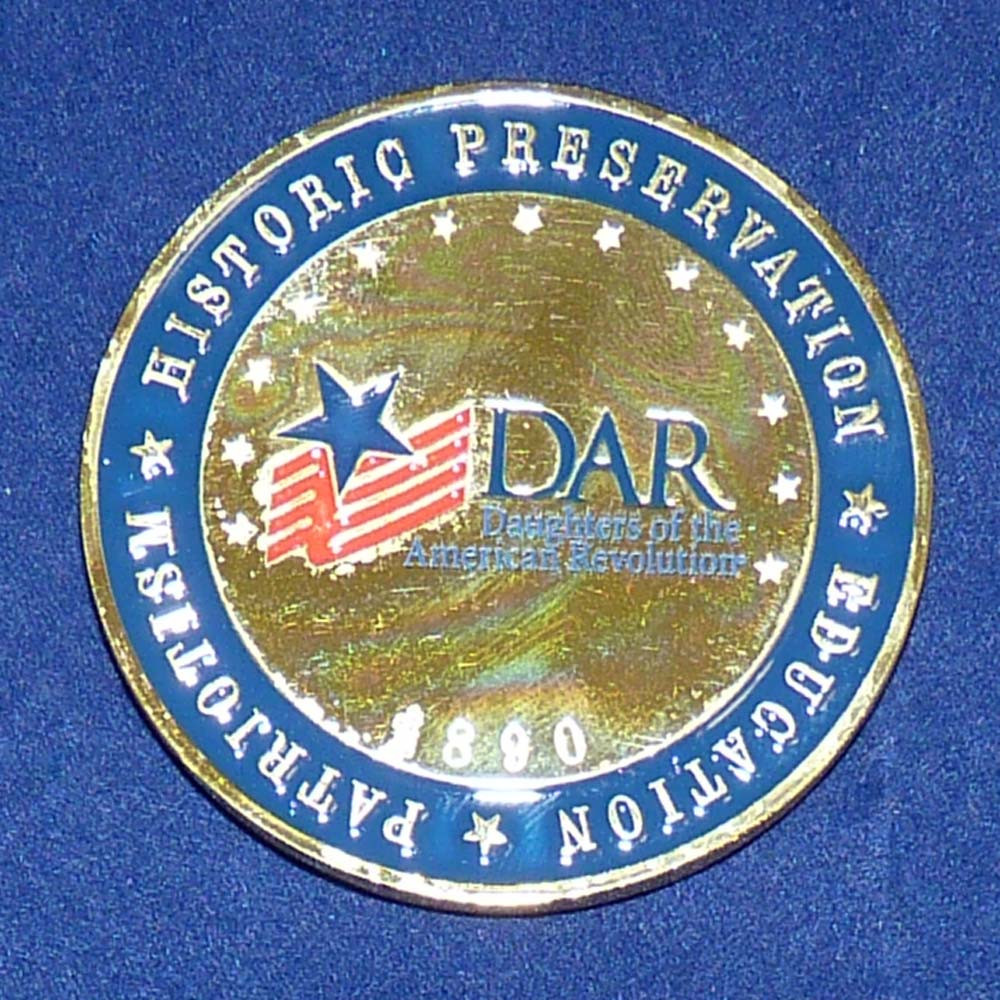 Memorial Continental Hall Challenge Coin - DAR Shopping