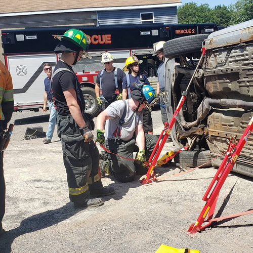 Firefighter Vehicle Stabilization Struts