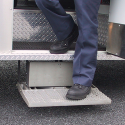 Zico Quic Step Retractable Drop Down Step, 10.5in. drop 12Volt