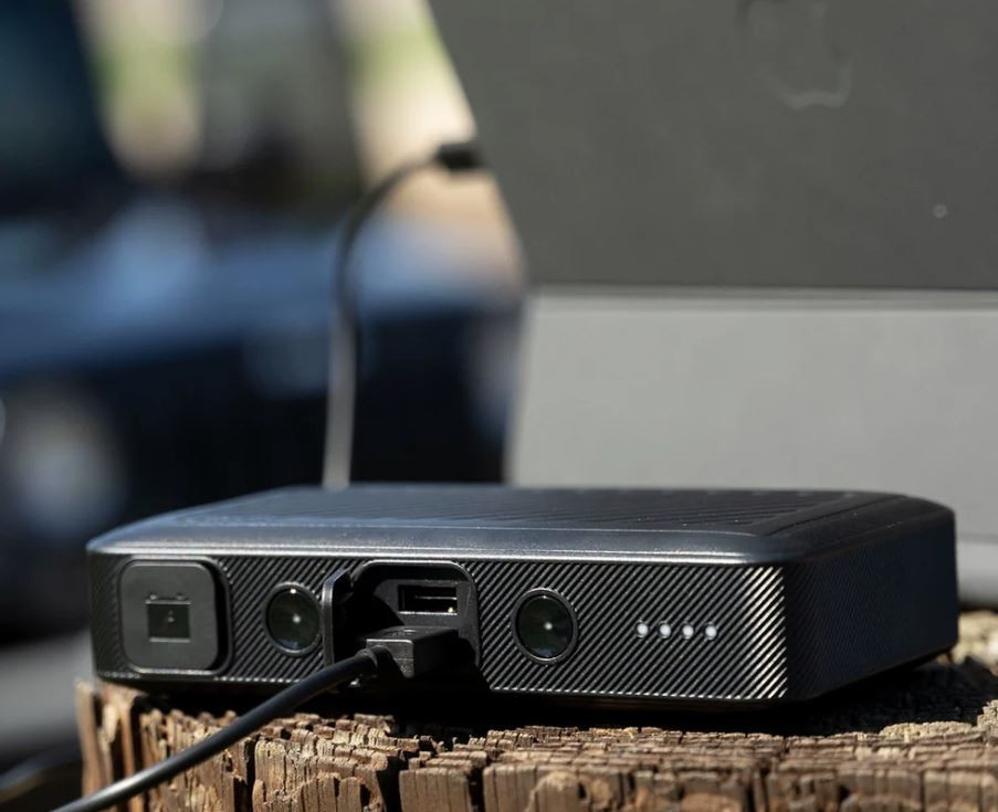 Mophie Go Rugged Compact Portable Battery with Floodlight and Car Jump ...