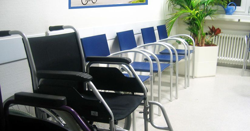 3 Easy Ways to Deal with Fluorescent Lights in the Doctor’s Office ...