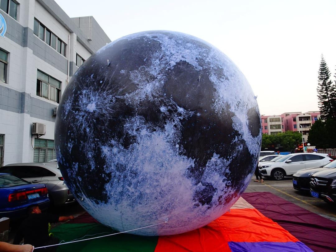 Giant Balloons For Events, Trade Shows & Conventions