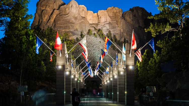 10 Things You May Not Know About U.S. State Flags - Rand McNally Publishing