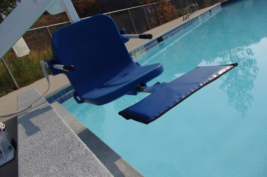 Pull Out Leg Rest - EB Aquatics Supply