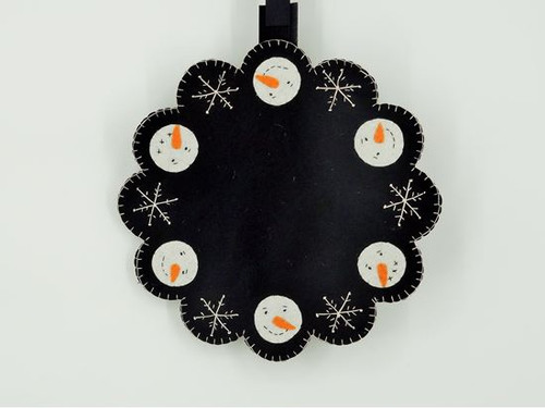Snowman Head and Snowflake Mat