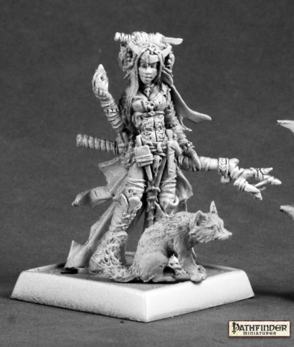 Pathfinder Feiya Iconic Witch and Fox Familiar