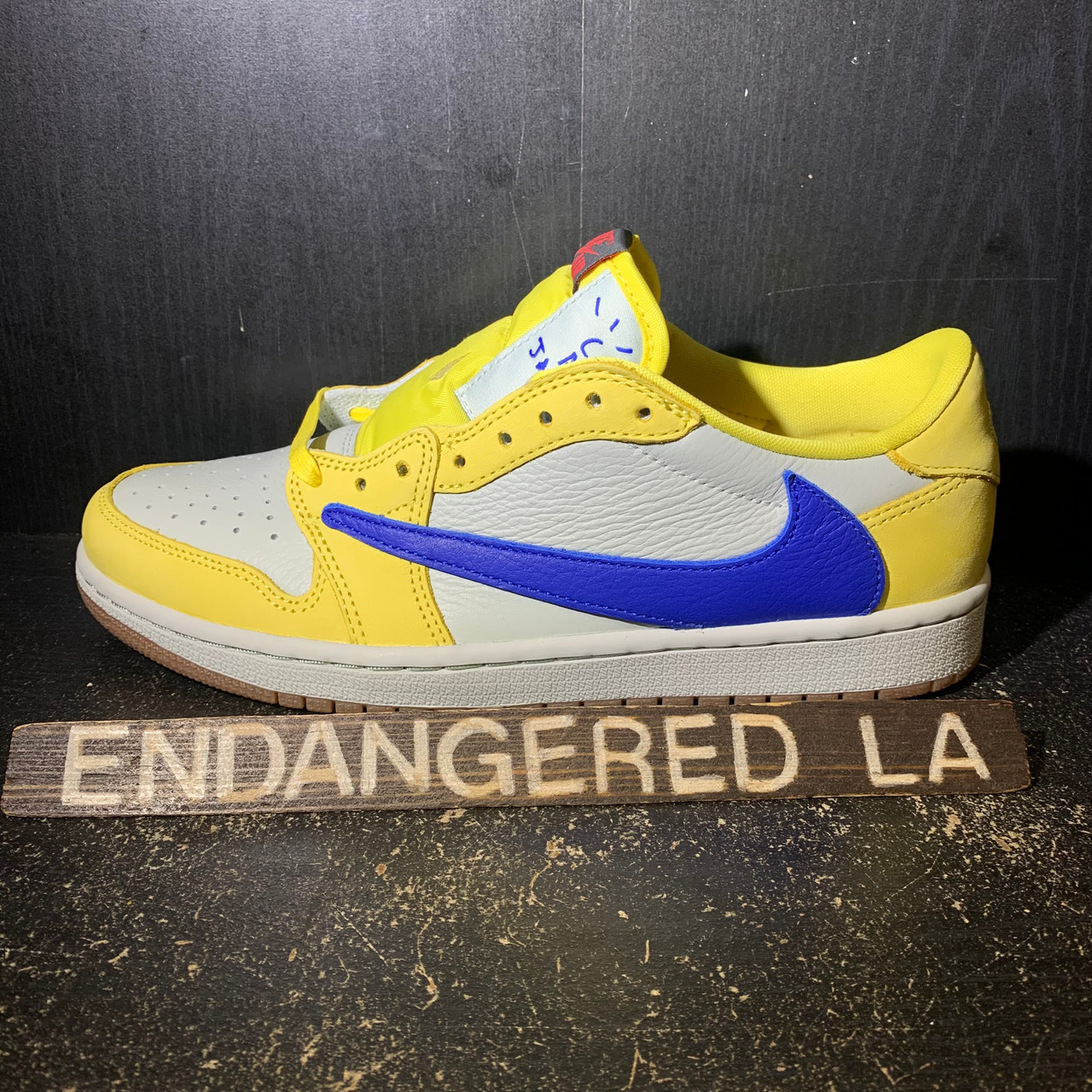 Air Jordan 1 Low OG Travis Scott Canary