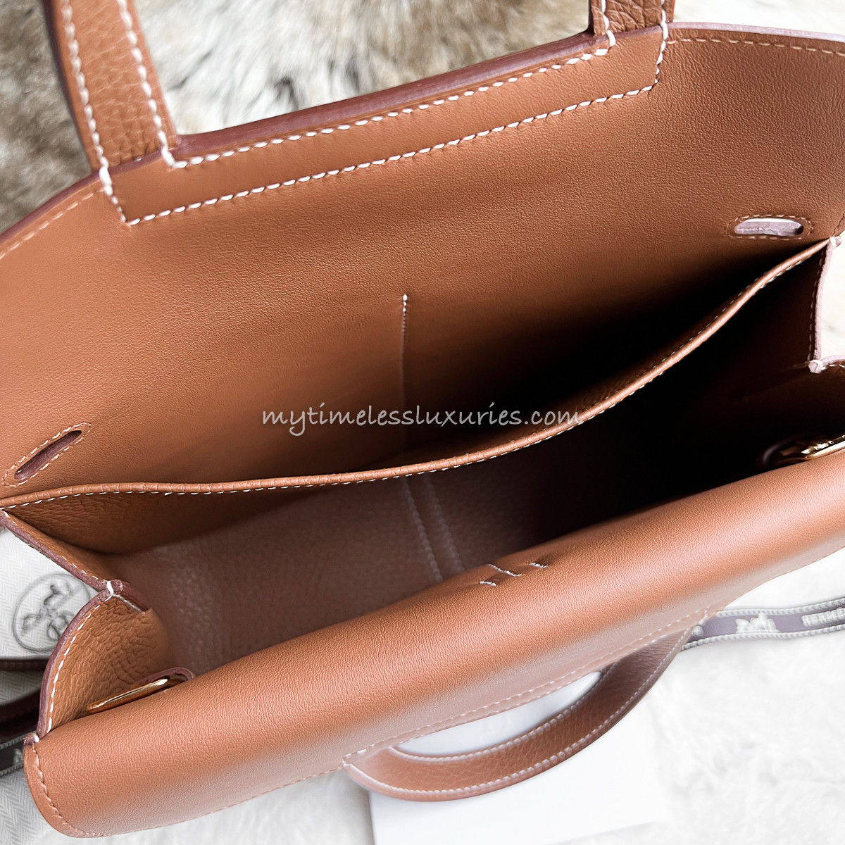 HERMES Halzan 25 Gold Clemence GHW Z - Timeless Luxuries