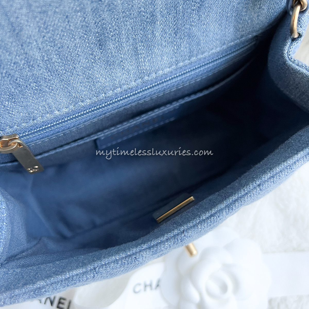 delete CHANEL 22C Denim Pearl Crush Square Mini GHW