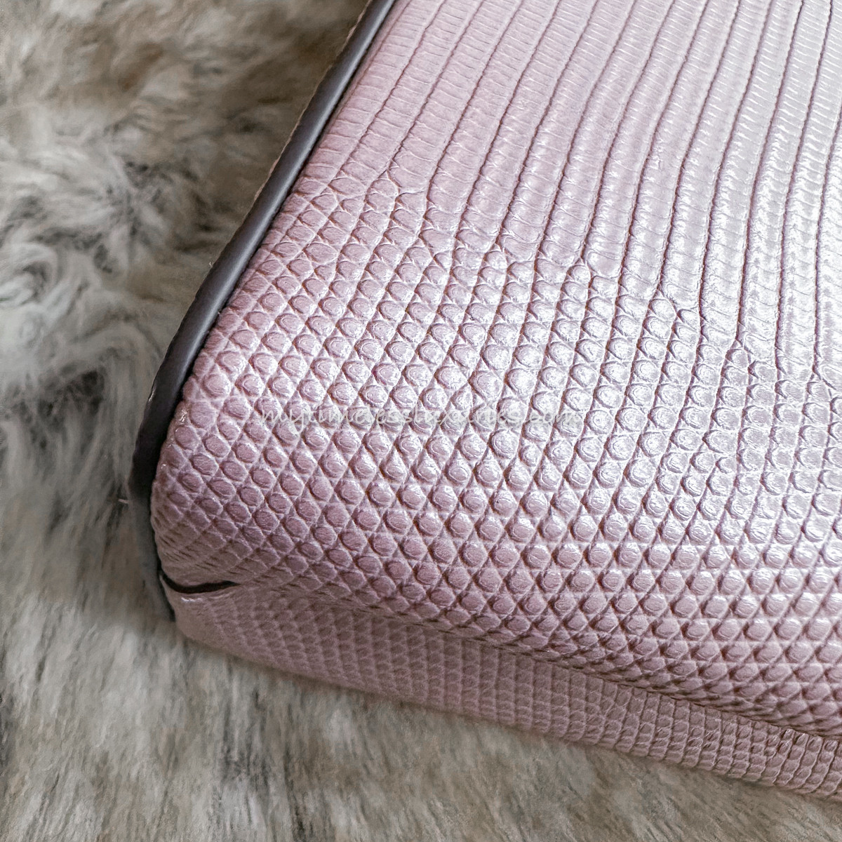 LOUIS VUITTON Capucines Mini Sakura Pink Lizard - Timeless Luxuries