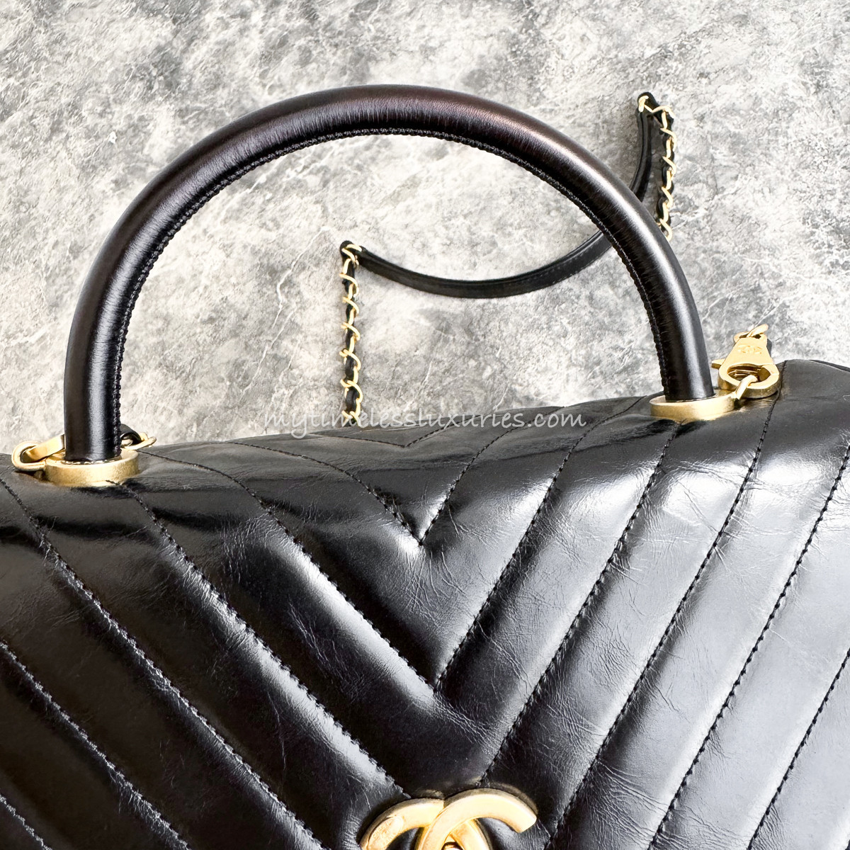 CHANEL Chevron Calfskin Coco Handle GHW - Timeless Luxuries
