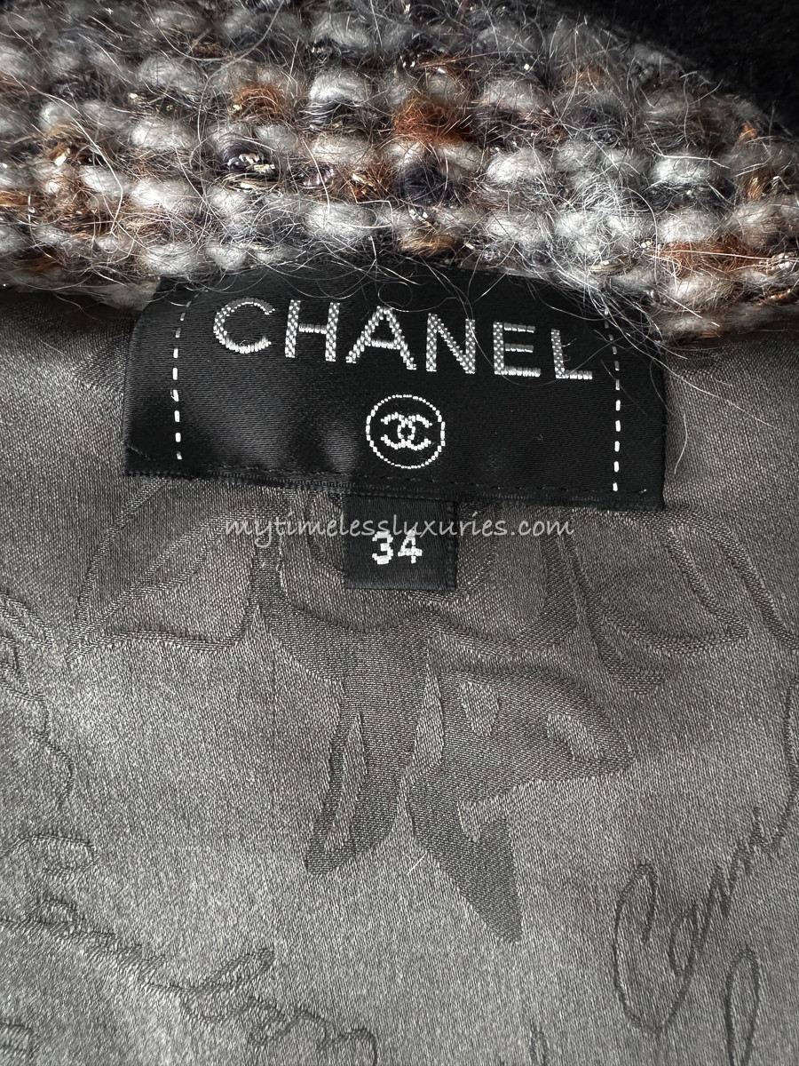 CHANEL 18K Tweed & Faux Fur Jacket 34 FR - Timeless Luxuries