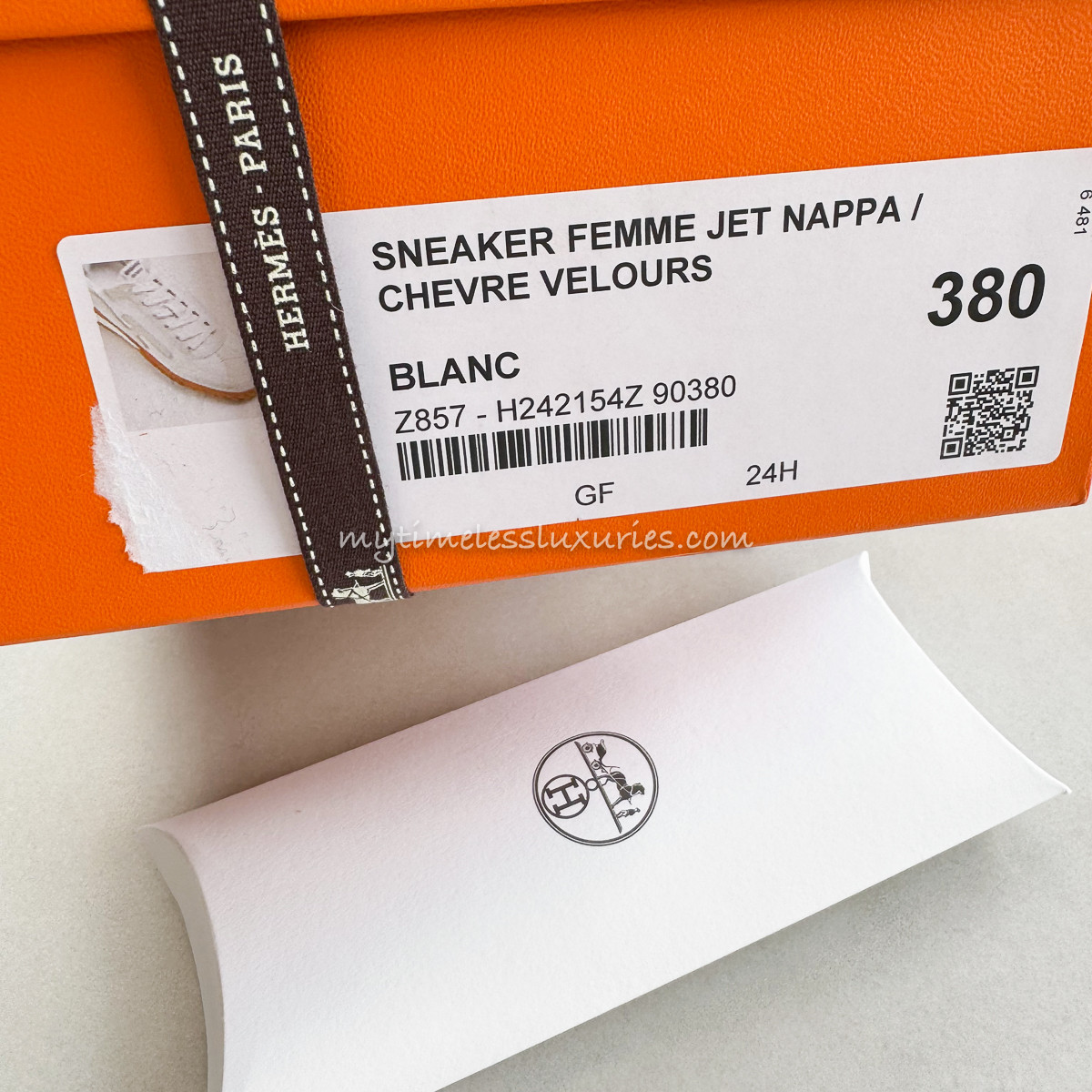 HERMES Jet Sneaker Blanc 38 *New - Timeless Luxuries