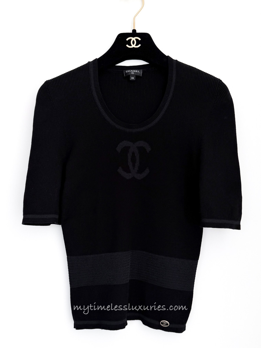 CHANEL 21P CC Logo Cotton Knit Top - Timeless Luxuries