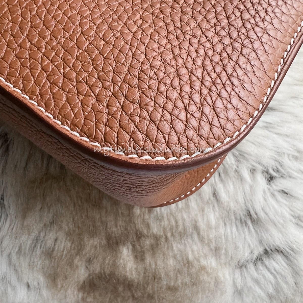 HERMES Halzan 25 Gold Clemence GHW Z - Timeless Luxuries