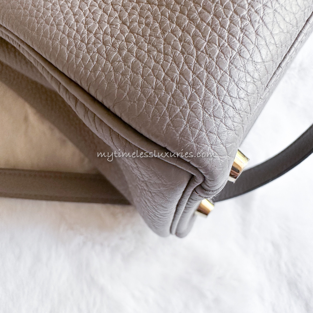 HERMES Kelly 28 Gris Asphalte Togo GHW - Timeless Luxuries