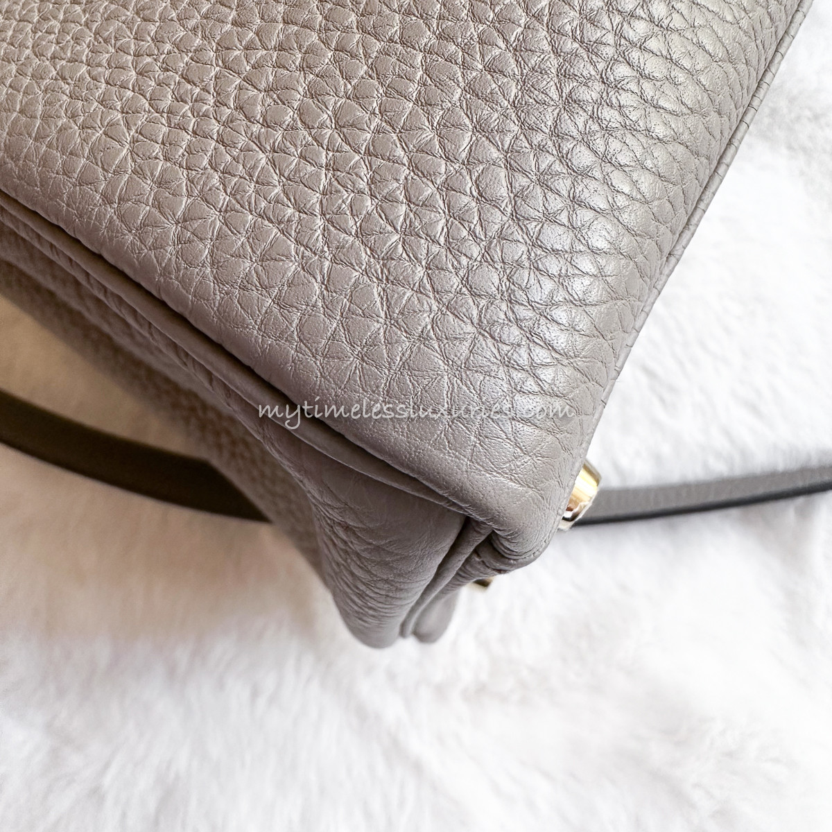 HERMES Kelly 28 Gris Asphalte Togo GHW - Timeless Luxuries
