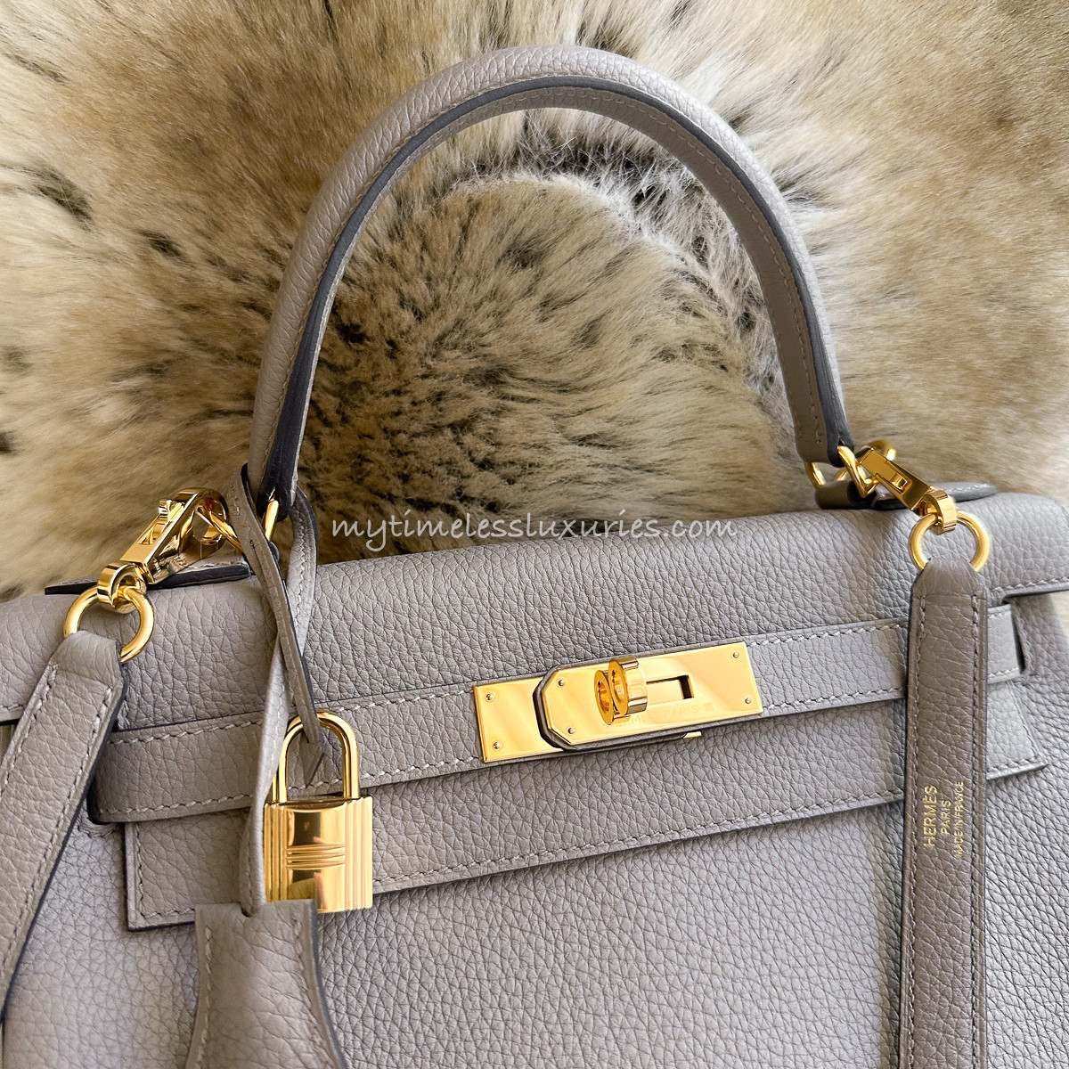 HERMES Kelly 28 Gris Asphalte Togo GHW - Timeless Luxuries