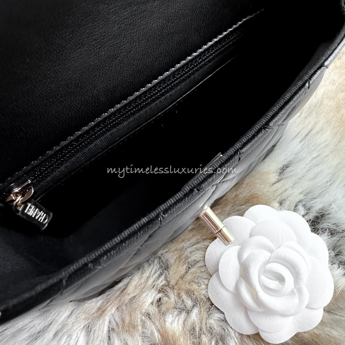 CHANEL 23P Mini Flap CC Heart Chain - Timeless Luxuries