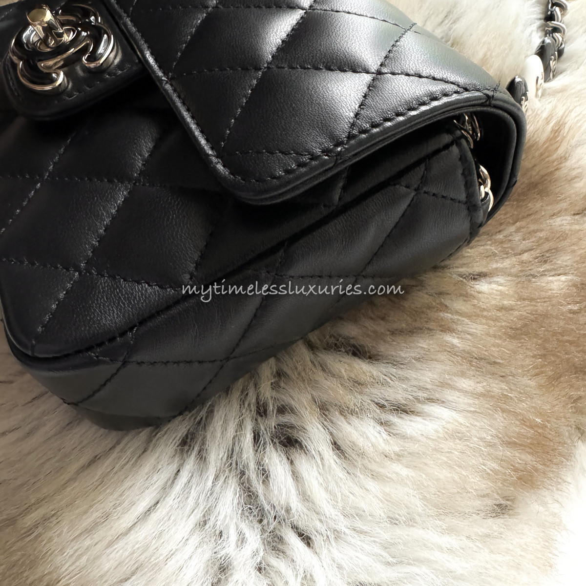 CHANEL 23P Mini Flap CC Heart Chain - Timeless Luxuries