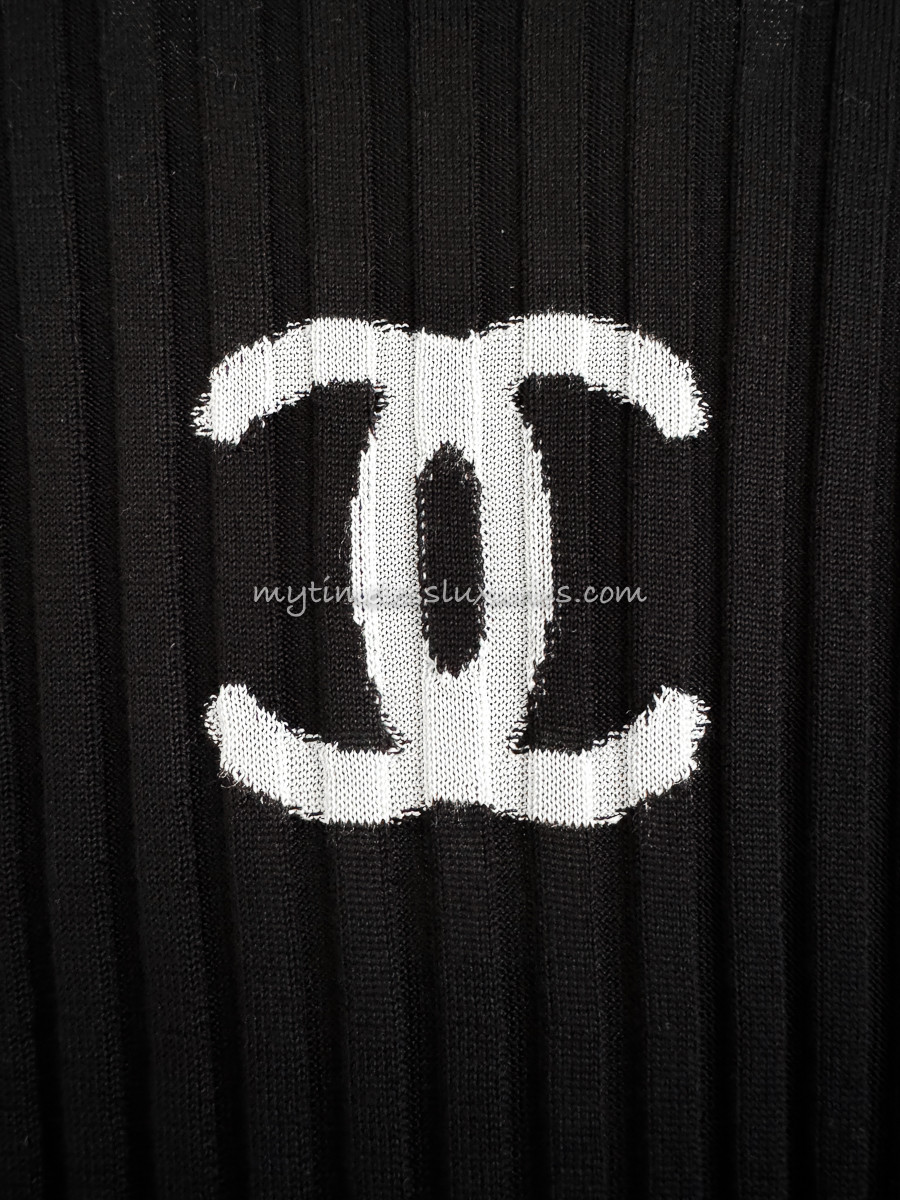CHANEL 19P Logo Silk Knit Top 34 - Timeless Luxuries